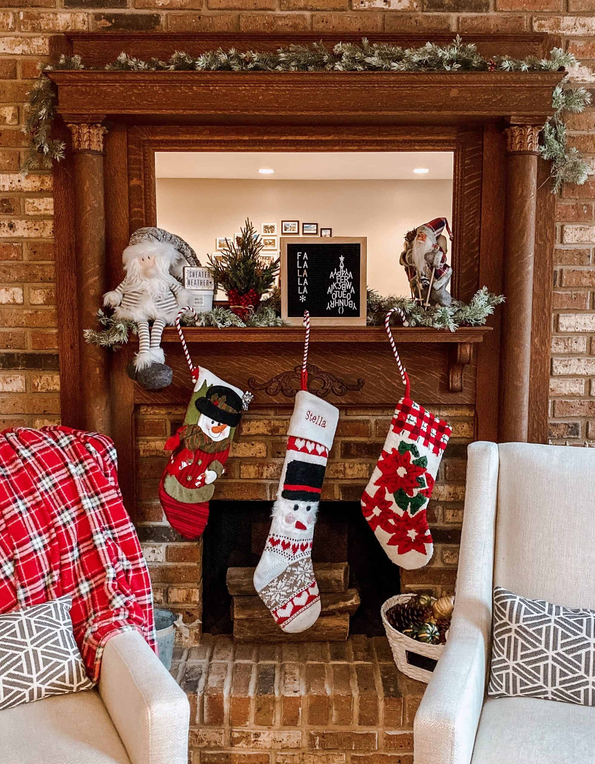 10 Festive Holiday Traditions for Families